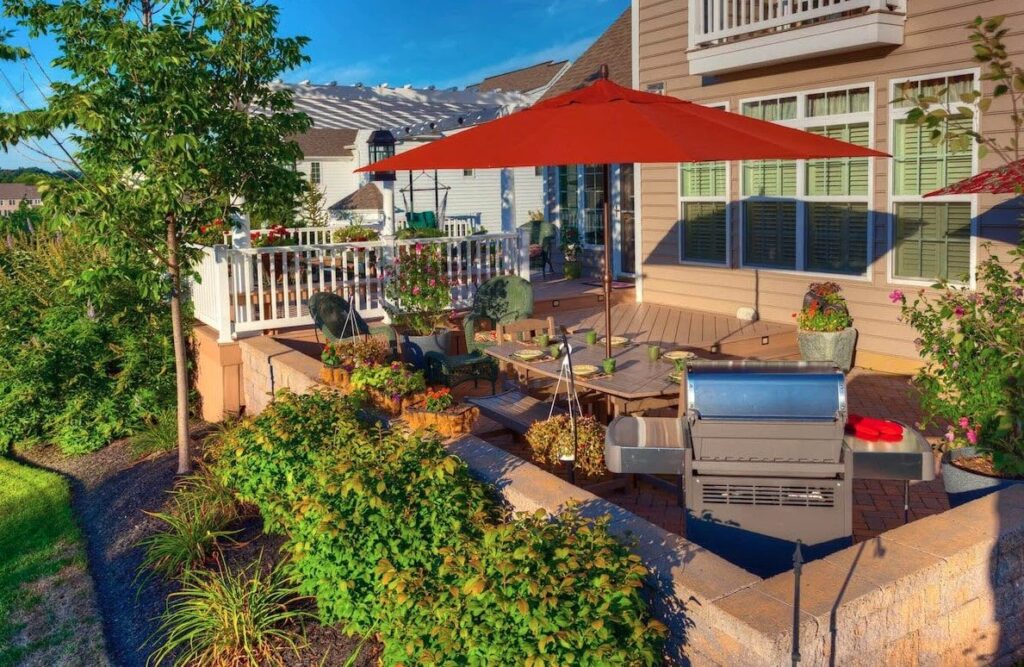 Backyard Courts & Putting Greens in Spring Hill, FL | Beyond Backyard ...